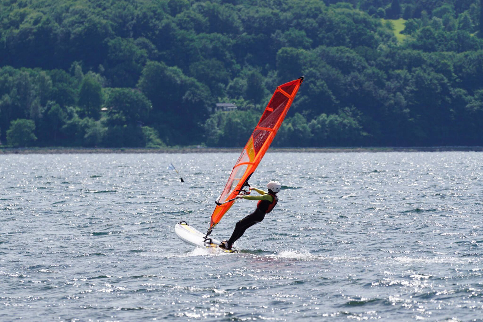 Windsurfing - Oplev fart og sammenhold på vejle fjord